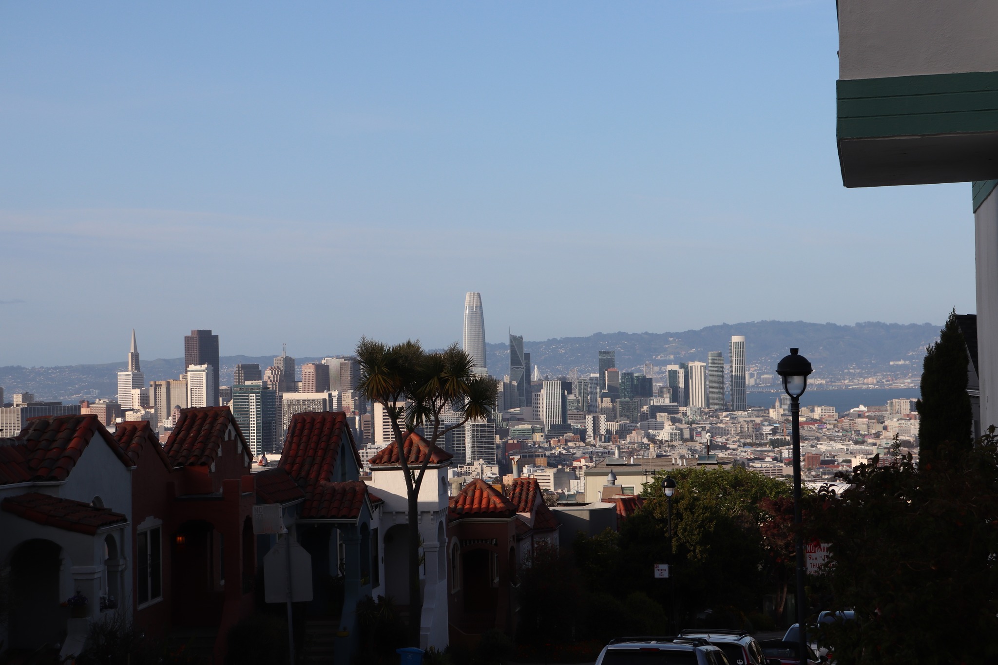 From the Transamerica Pyramid to Salesforce Tower, San Francisco, May ...