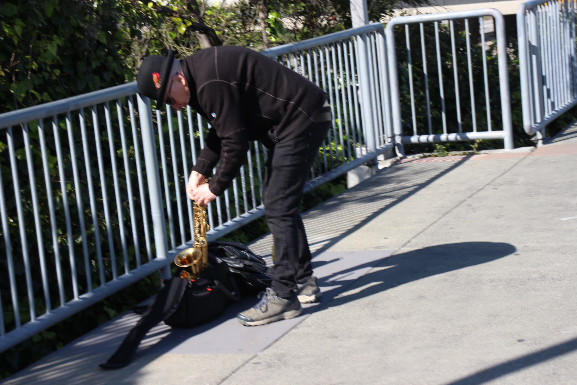 Sax player at Balboa Station, San Francisco, March 2025 – Zonta Photos